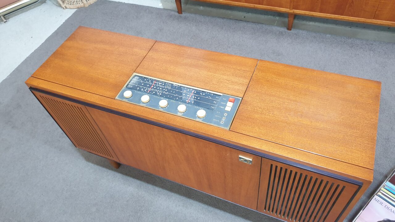Retro Radiogram HMV Studio 7 and LPs Records - Hilton and Main