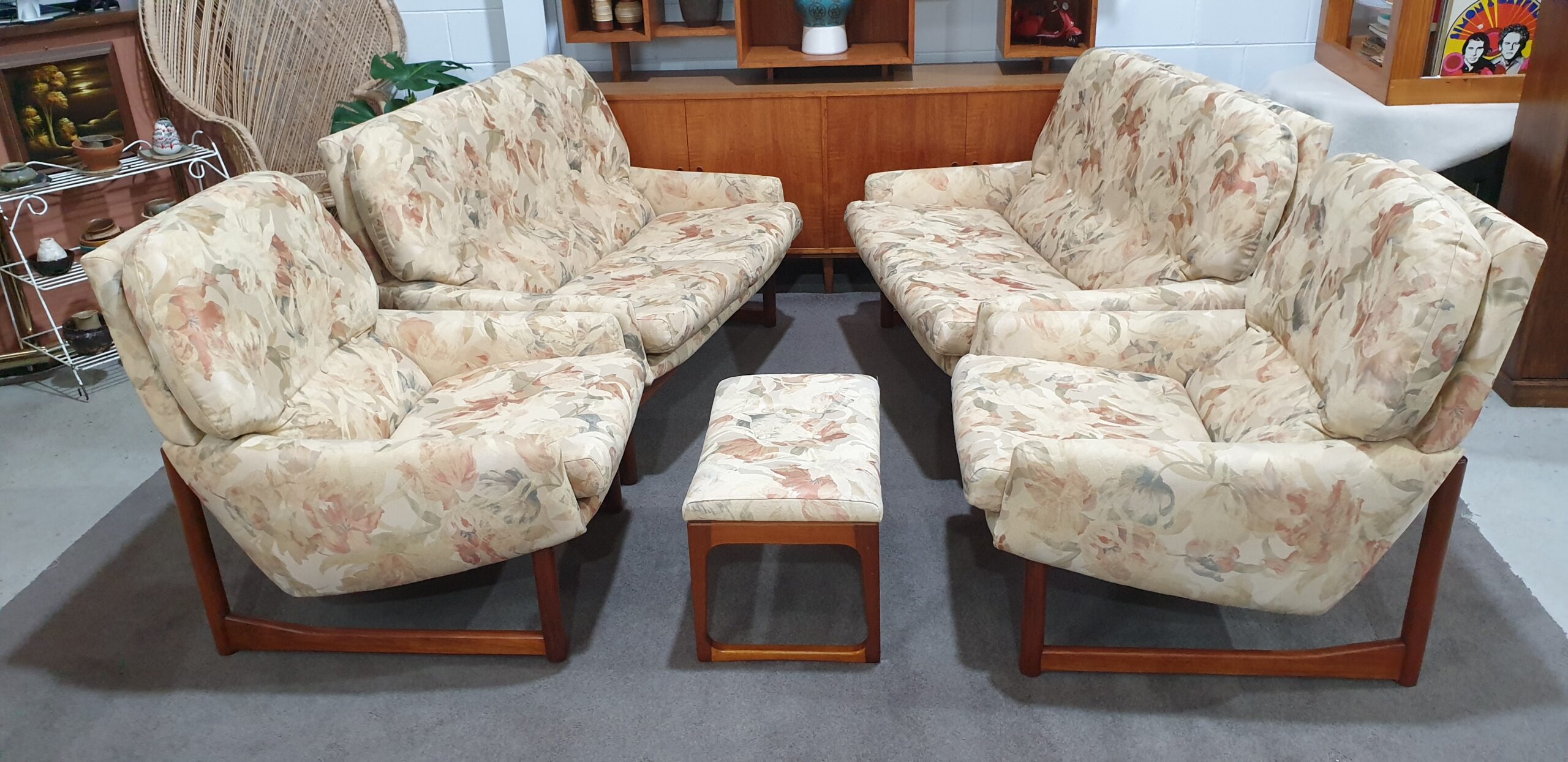 Retro Lounge Suite Couch Sofa Armchairs - Hilton and Main